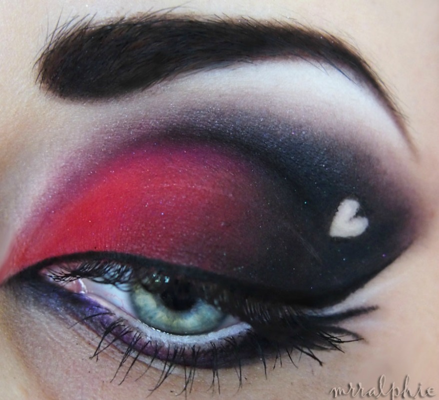 BEAUTY: Red Eye Makeup