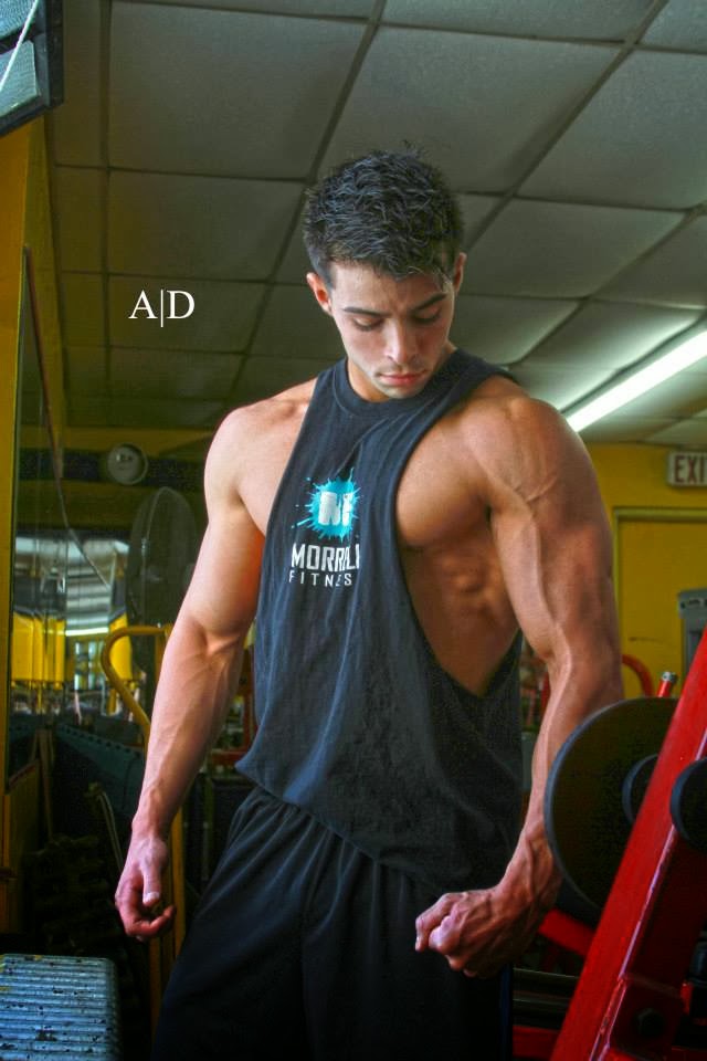 Bodybuilding Junction: Nico Scipione - 19 year old Bodybuilder - Tiny ...