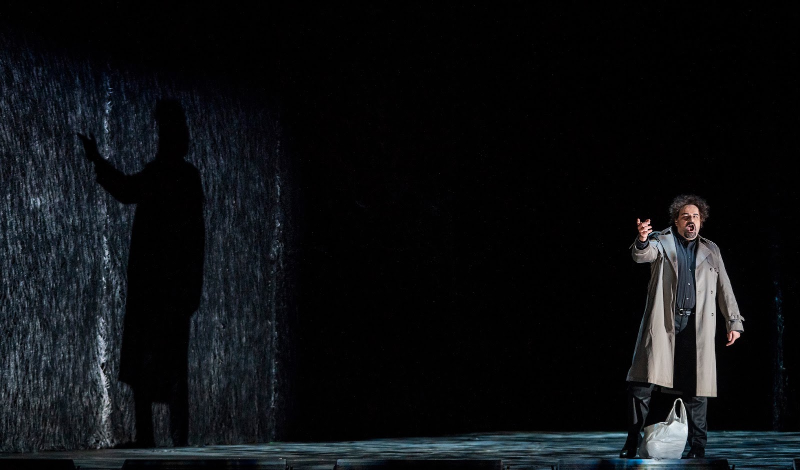 Alan in Belfast: Rigoletto - a feast for the eyes and ears (NI Opera in ...