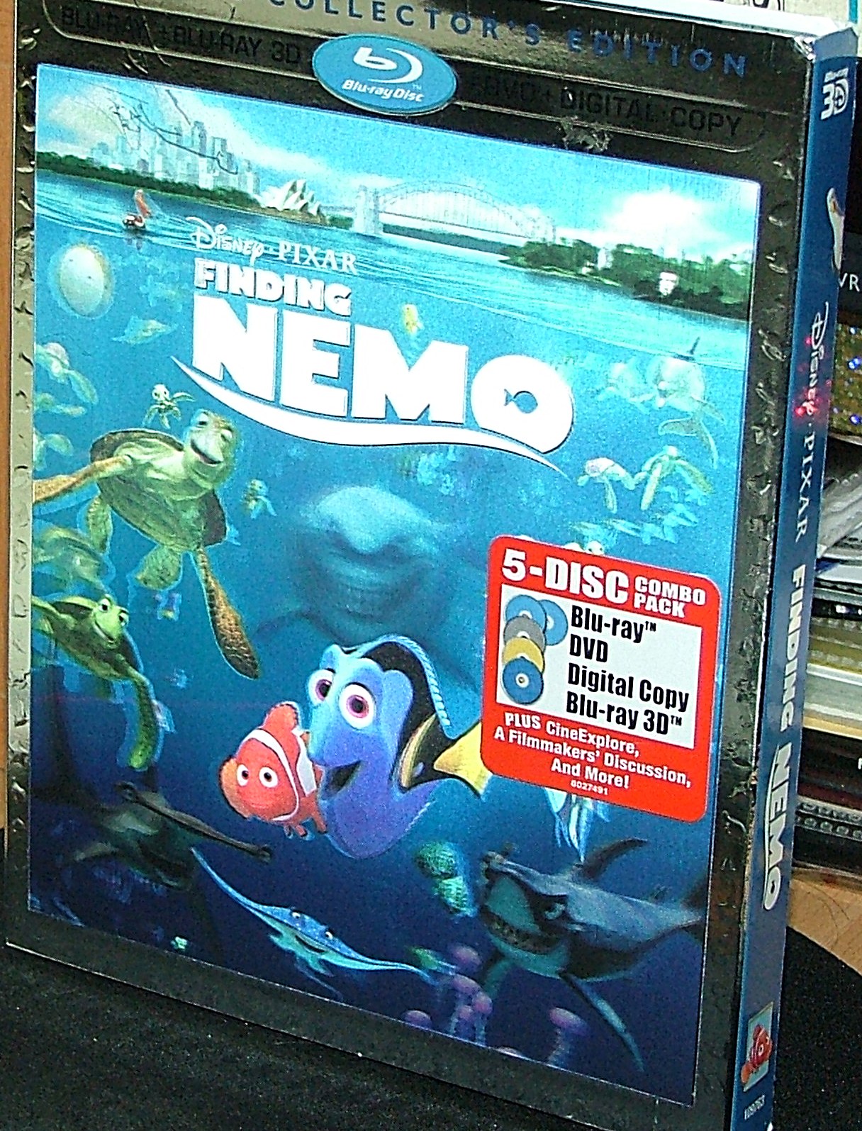 PHOTOGRAPHER: ANOTHER WINNER !!!!! Finding NEMO blu-ray 3D