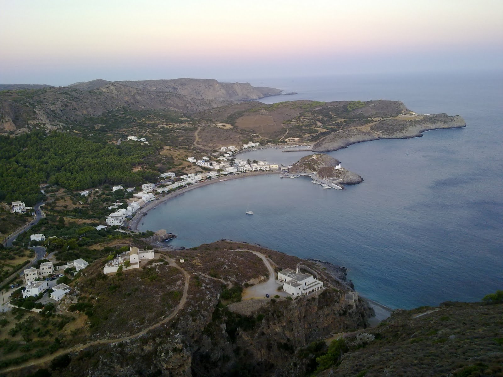 Greek Beaches Guide: Κύθηρα - Καψάλι, Kythira - Kapsali