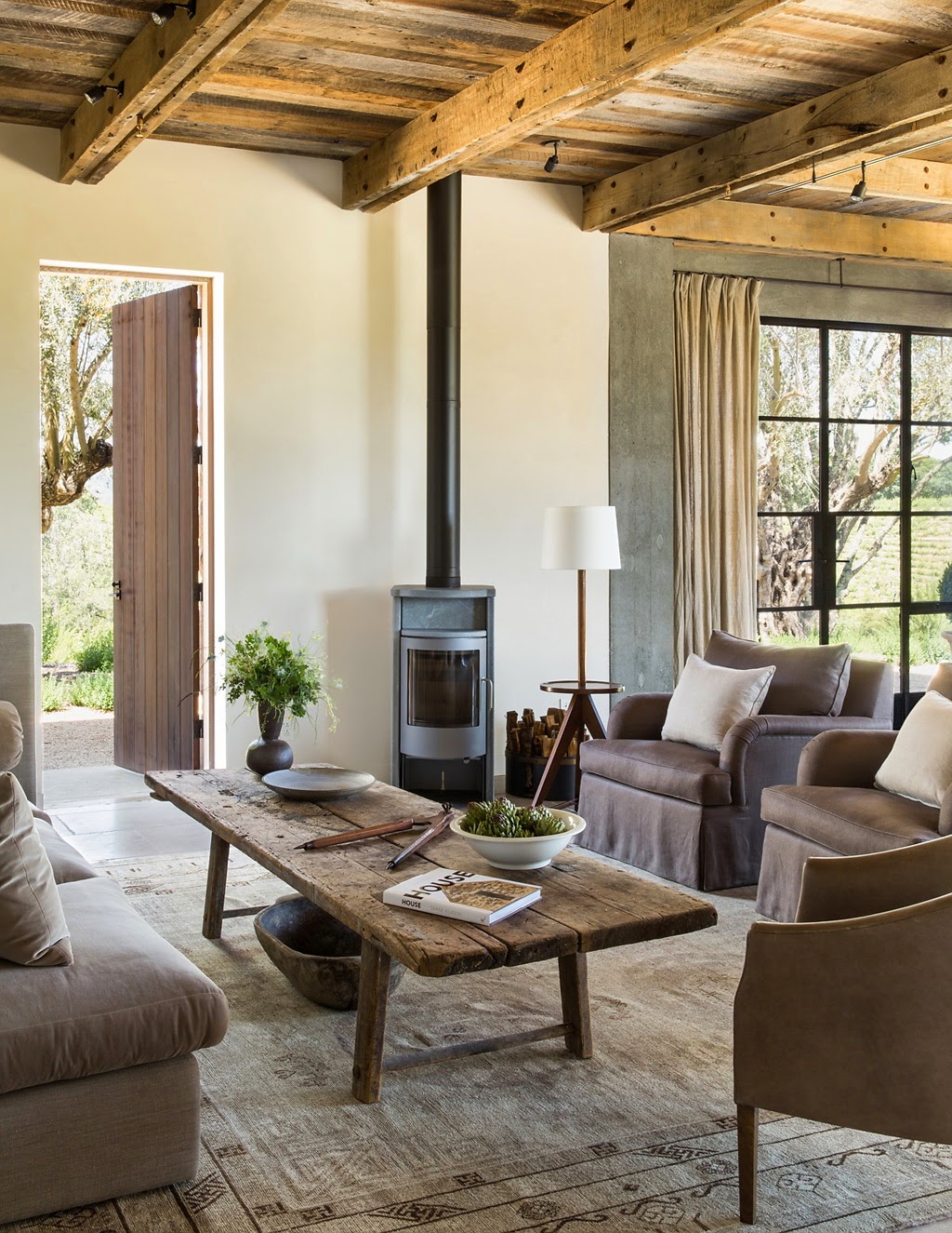 Décor de Provence: Rustic Yet Refined....