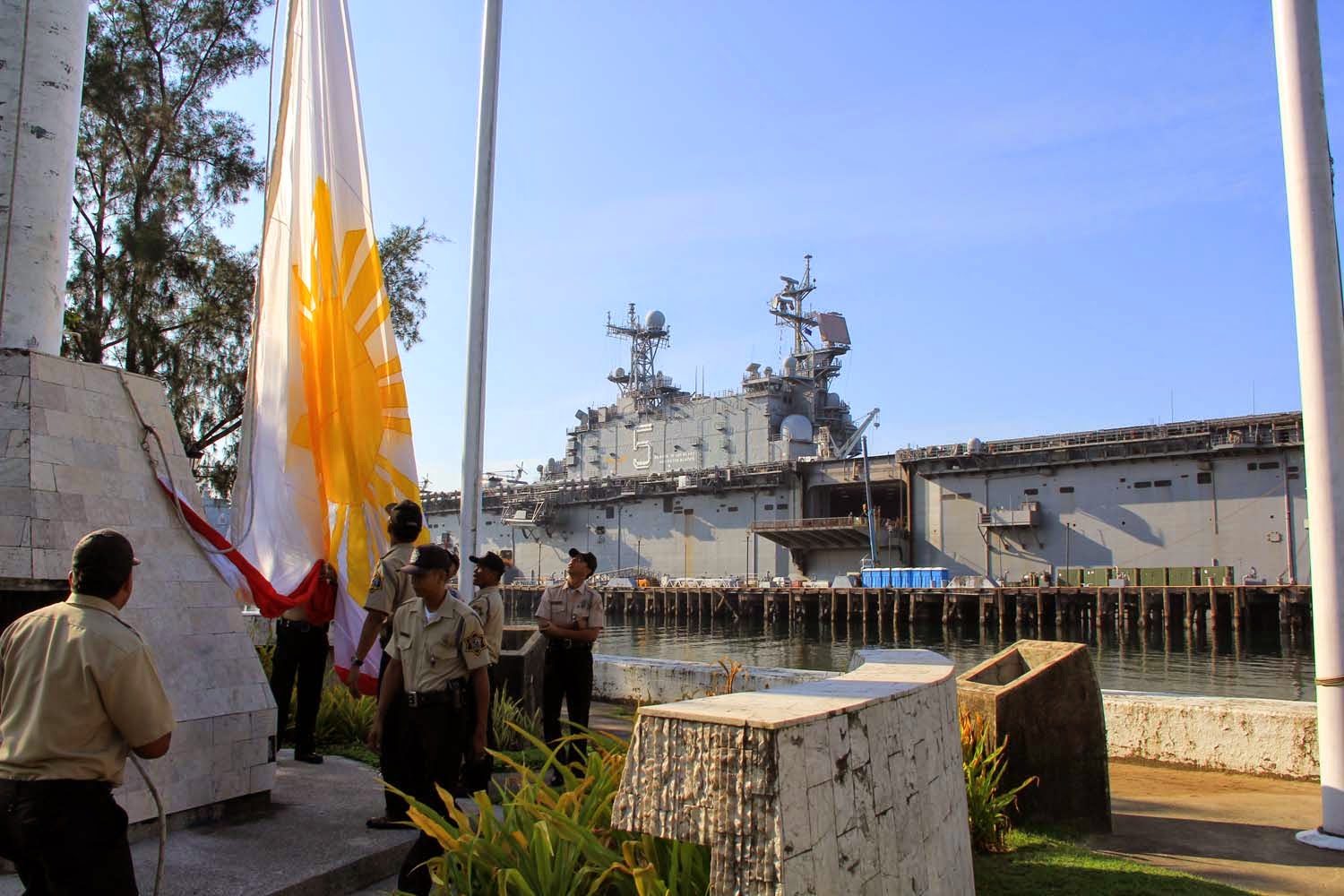 US naval ships in Subic Bay for PHIBLEX 15 | SubicNewsLink