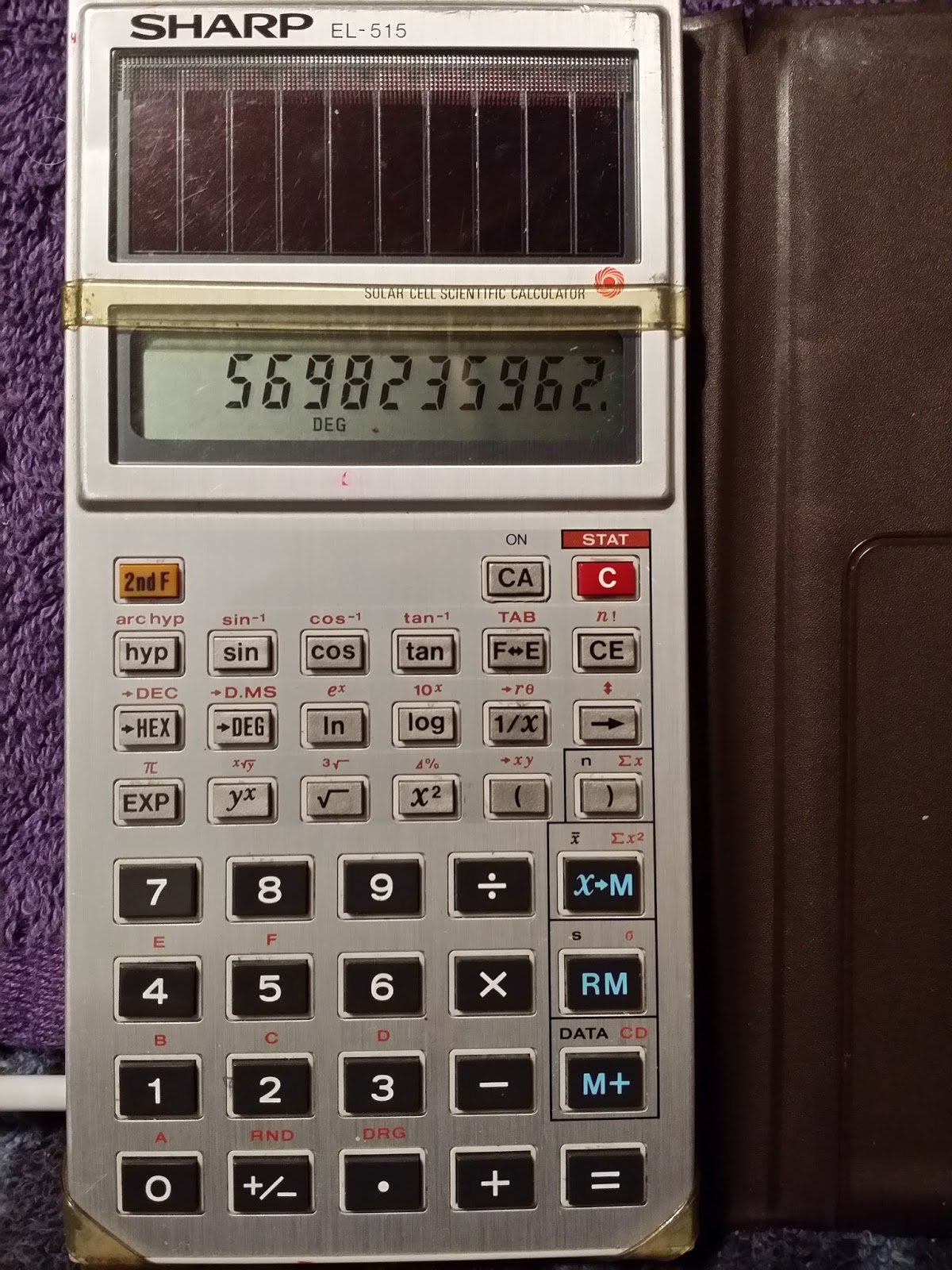 Jim's Gadgets .....: Sharp EL-515 Solar-Powered Pocket Calculator (1980)