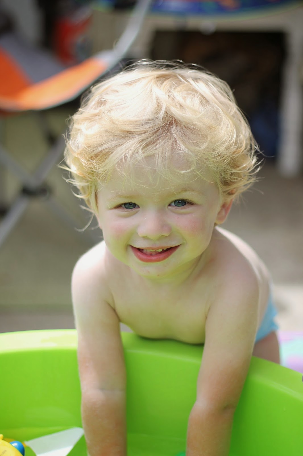snaps-by-sassy-2-water-table-fun