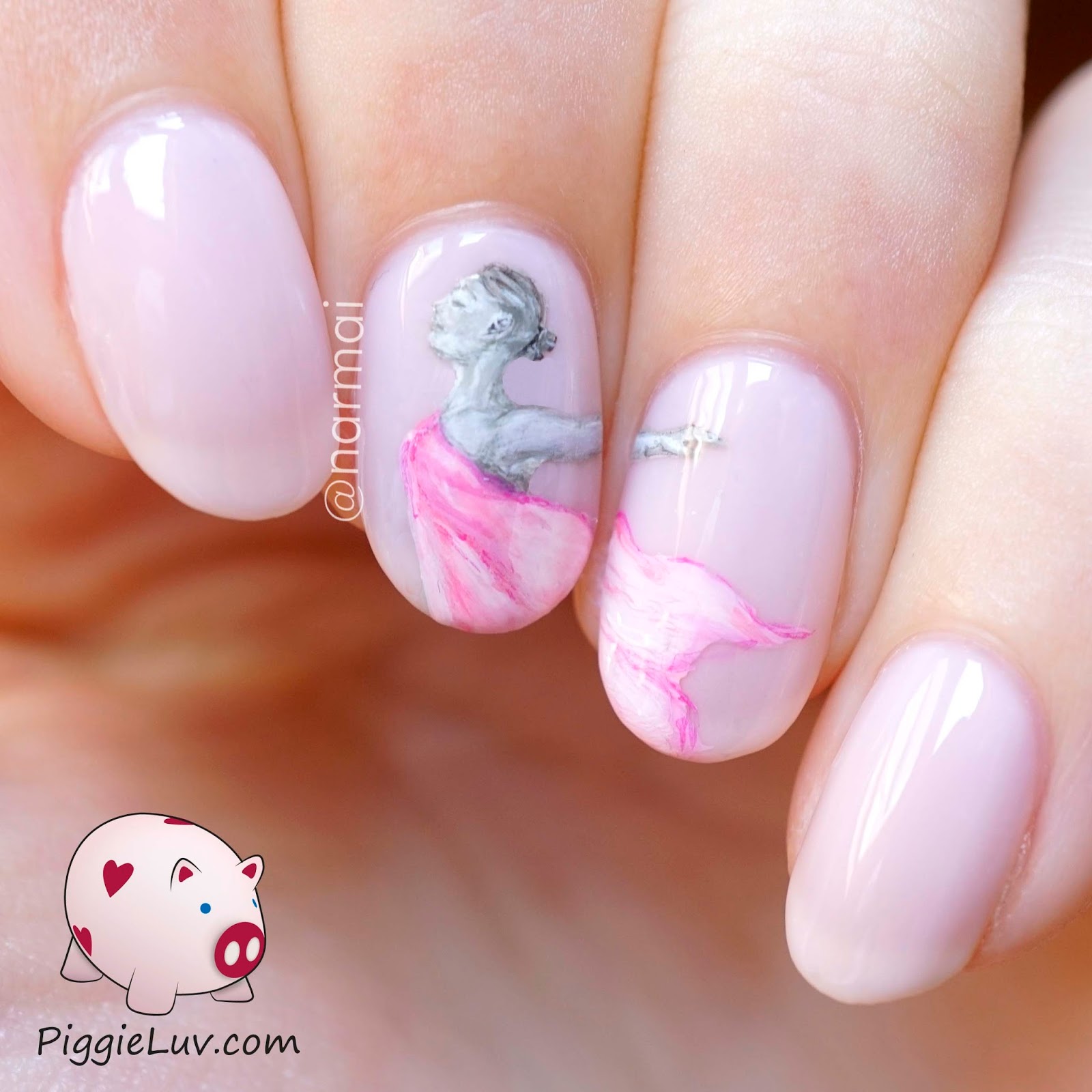 PiggieLuv: Color changing modern dancer nail art