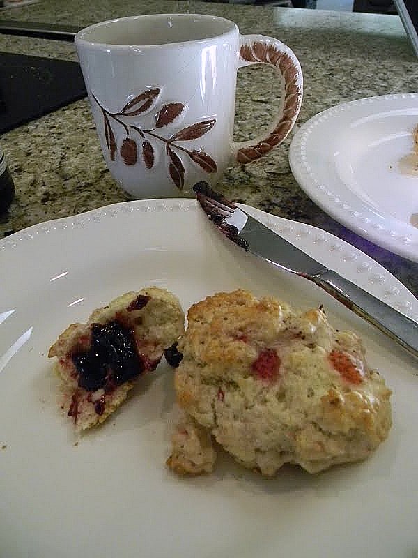 Strawberry Scones | Schue Love