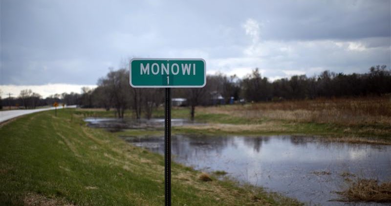 Today's Article - Monowi, Nebraska - Quizmaster Trivia: Drink While You ...