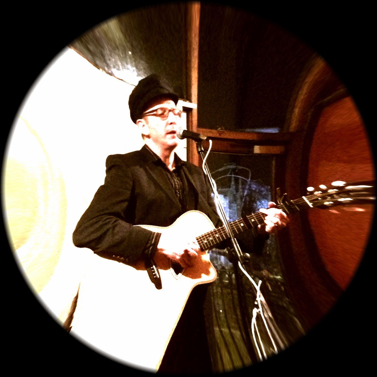 Macwood Fleet: Live in 2014: Henry Priestman at The Chattery, Swansea ...