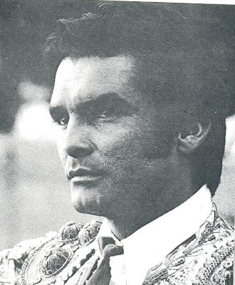 Toreros Mexicanos: ANTONIO LOMELIN