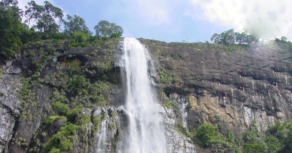 The Ceylon Times: Bambarakanda Water Fall