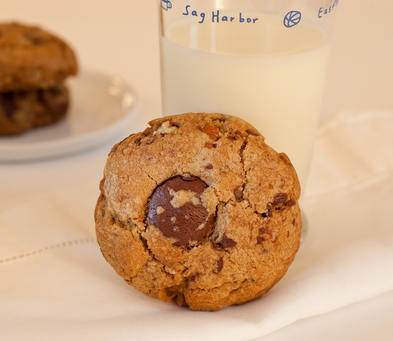 Tish Boyle Sweet Dreams: Classic Chocolate Chunk Cookies