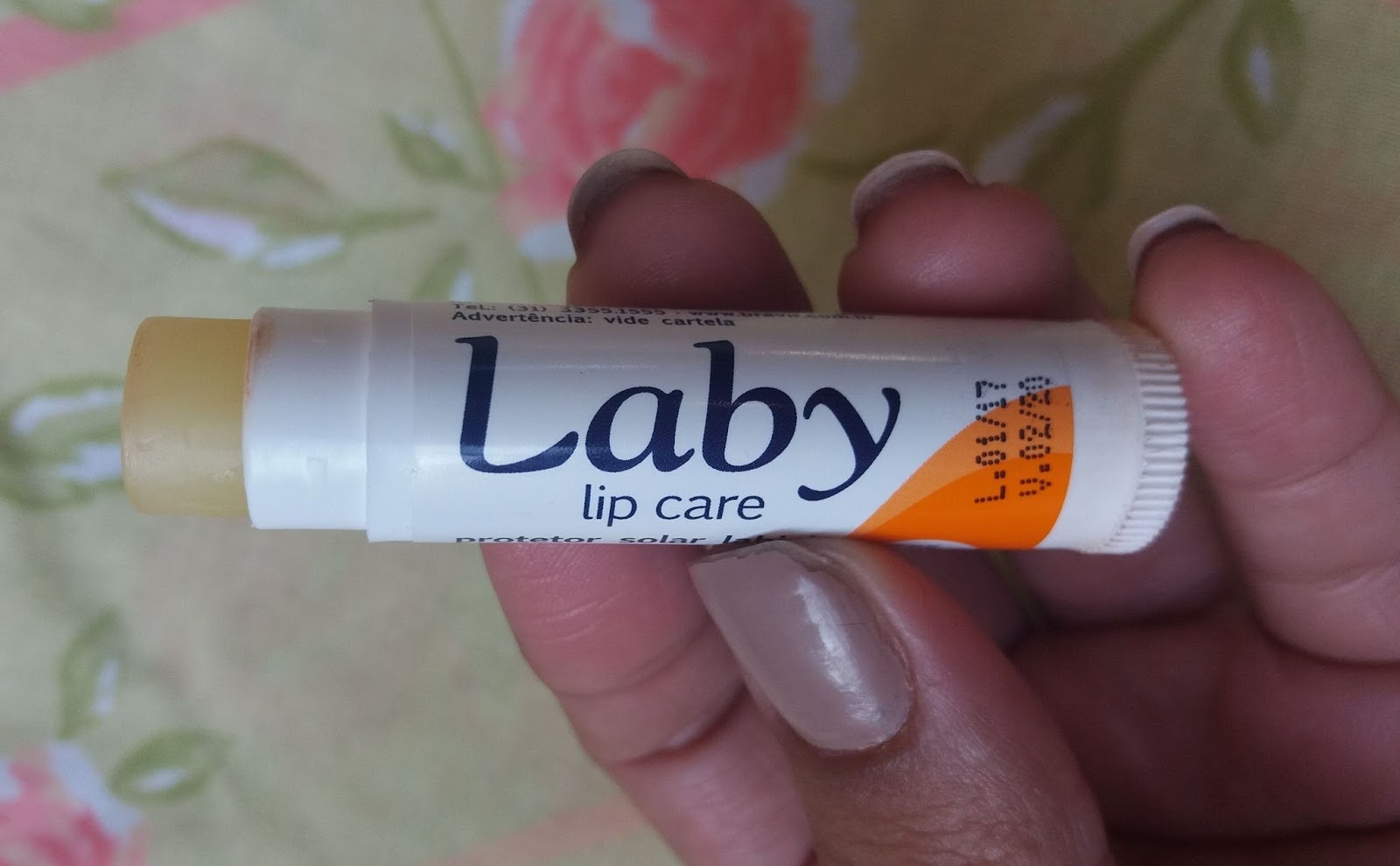 eitah Lelê Blog: Testei: "Protetor Solar Labial" Laby Lips Care Morango