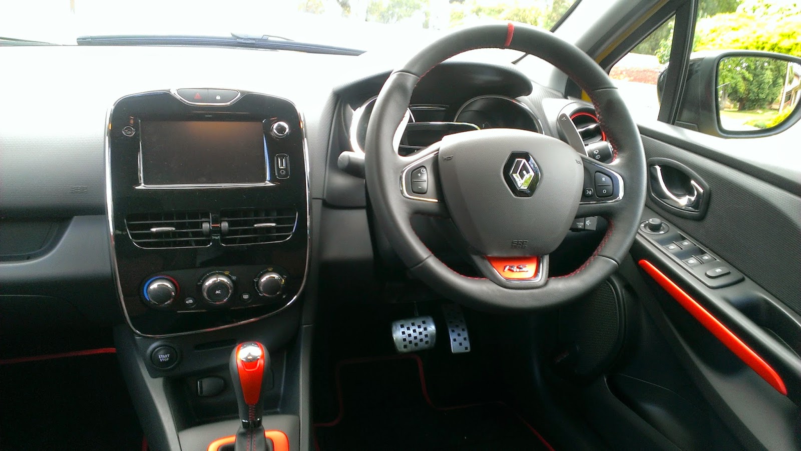 Roadtestmaster: Renault Clio RS