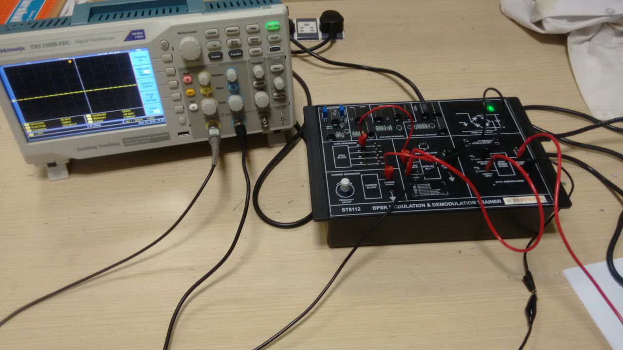 Srm Backbenchers: DIGITAL COMMUNICATION LAB EXPERIMENT PICS