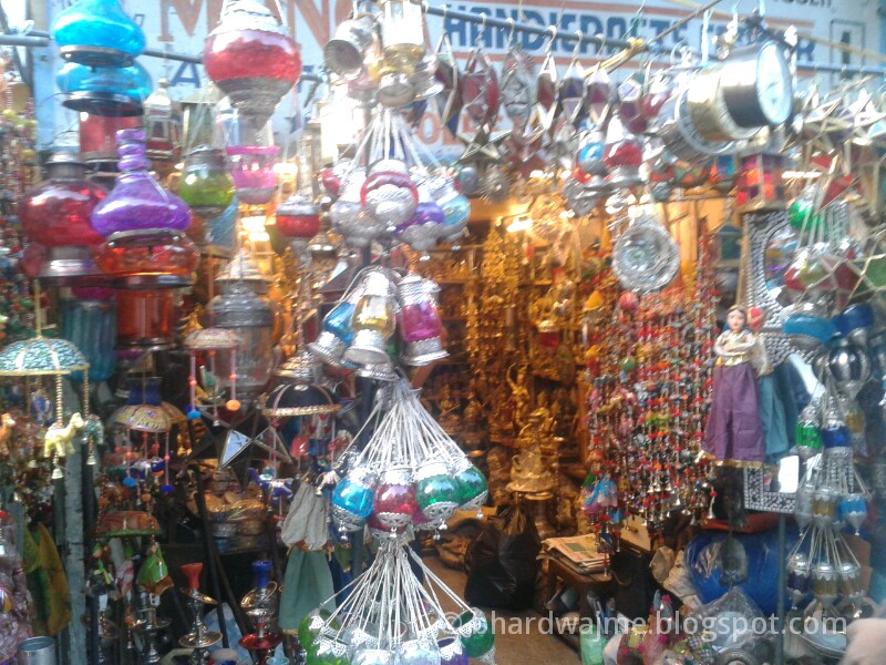 Janpath Market shopping