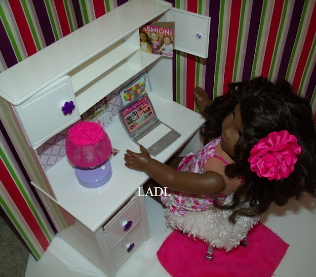 Living A Doll's Life : *Review* My Life As....Desk & Accessories Set