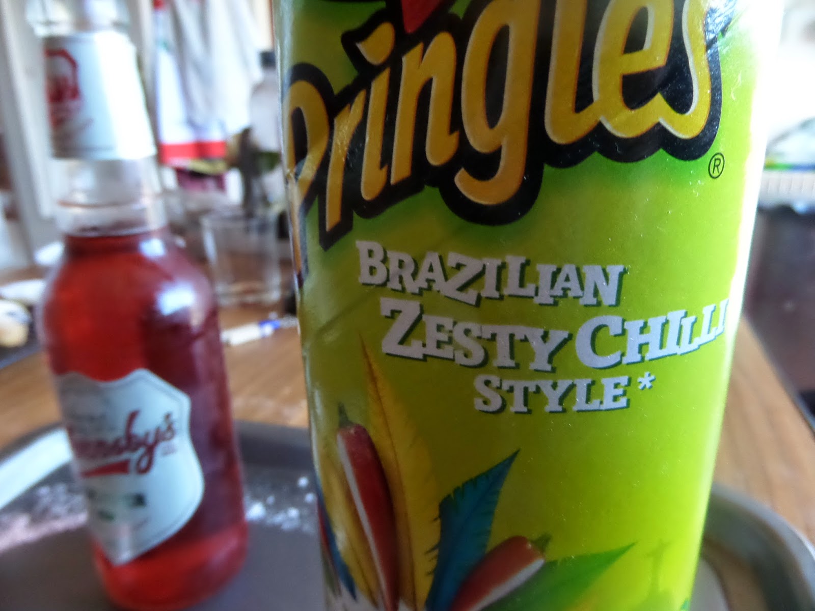 Madhouse Family Reviews: Brazilian Zesty Chilli Style Pringles review