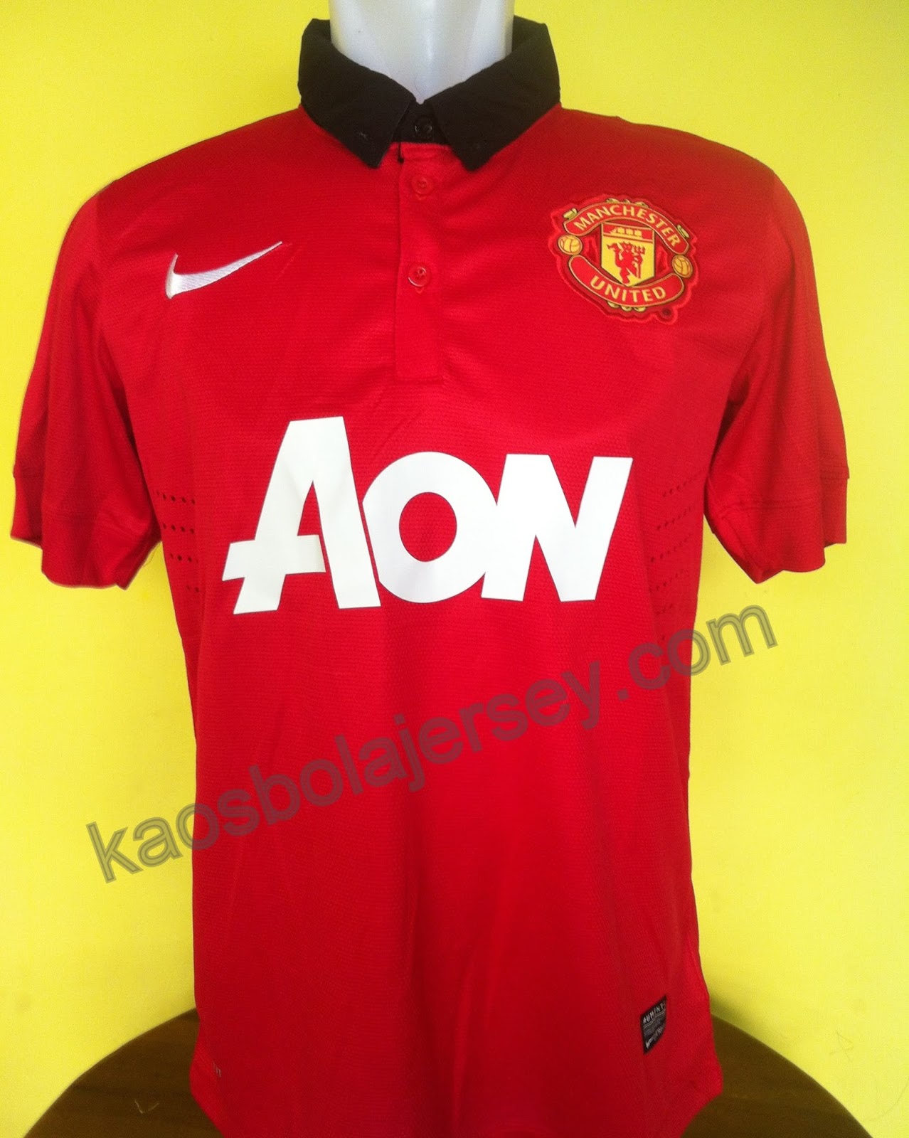 Jersey Bola Manchester United Home musim 2013-2014