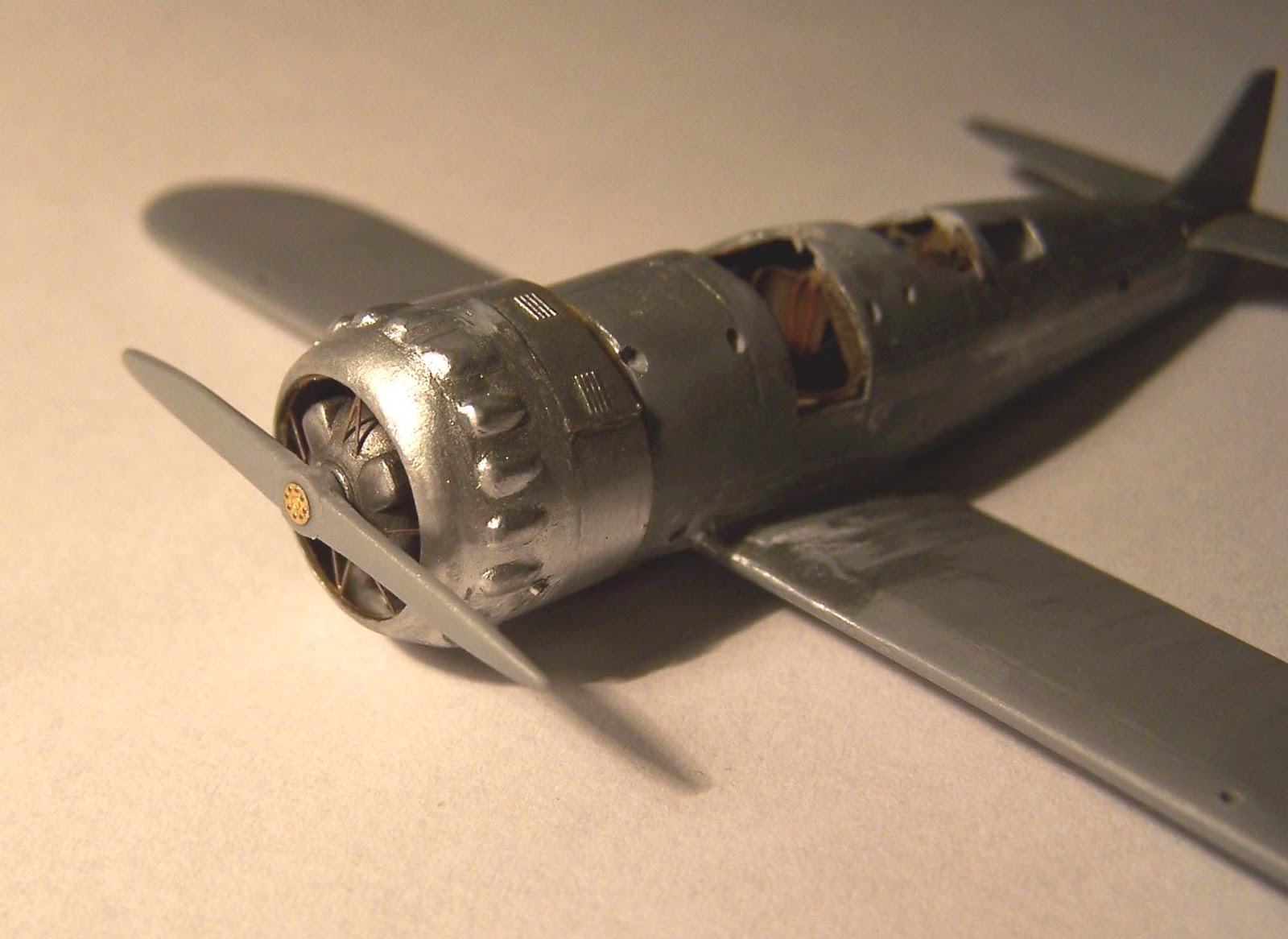 Modele z Szachownicą: PWS 16 bis (luty 2009, Lotnictwo II RP # 1)