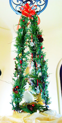 Grow It Now: Christmas Obelisk