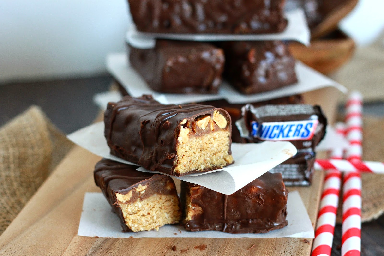 Feeding My Addiction: World's Healthiest Home-Made Snickers Bars
