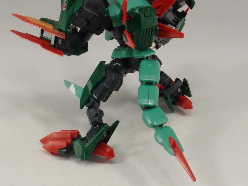 大光明株式會社: 1/1 紙箱戰機WARS LBX 048 トライヴァイン 開盒報告 (From KenBill Blog)