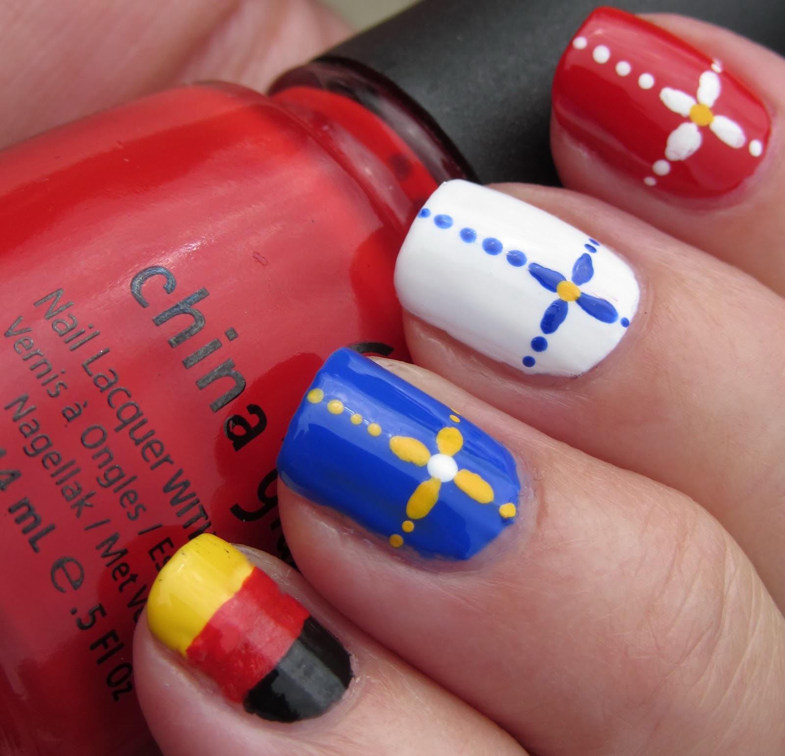 Marias Nail Art and Polish Blog: Nationality - Artsy Wednesday