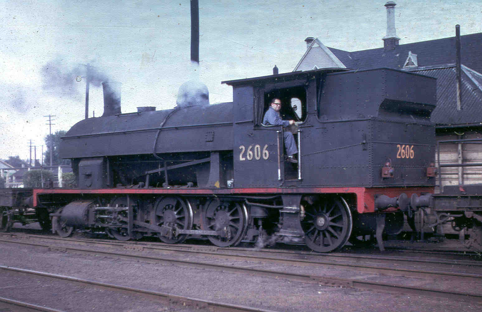 NSW Rail Rambler: In the act of shunting