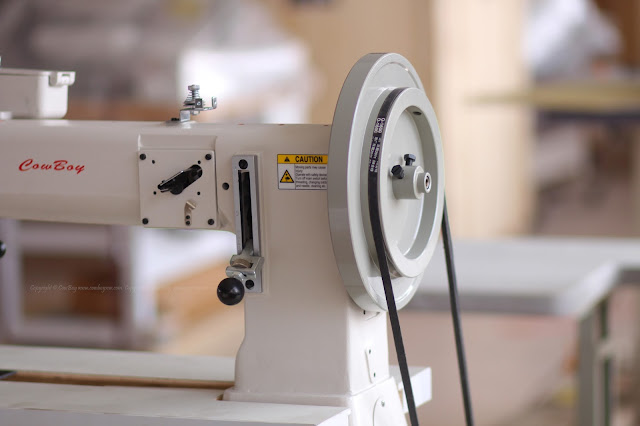 Heavy duty industrial sewing machines: Saddle and harness sewing machine