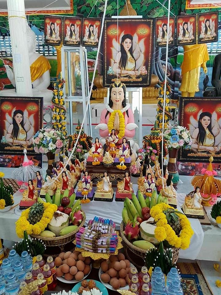 PuthaBaramee-Amulet Center Kl: 9 Tails Fox Deity ,Talisman Nine tail ...