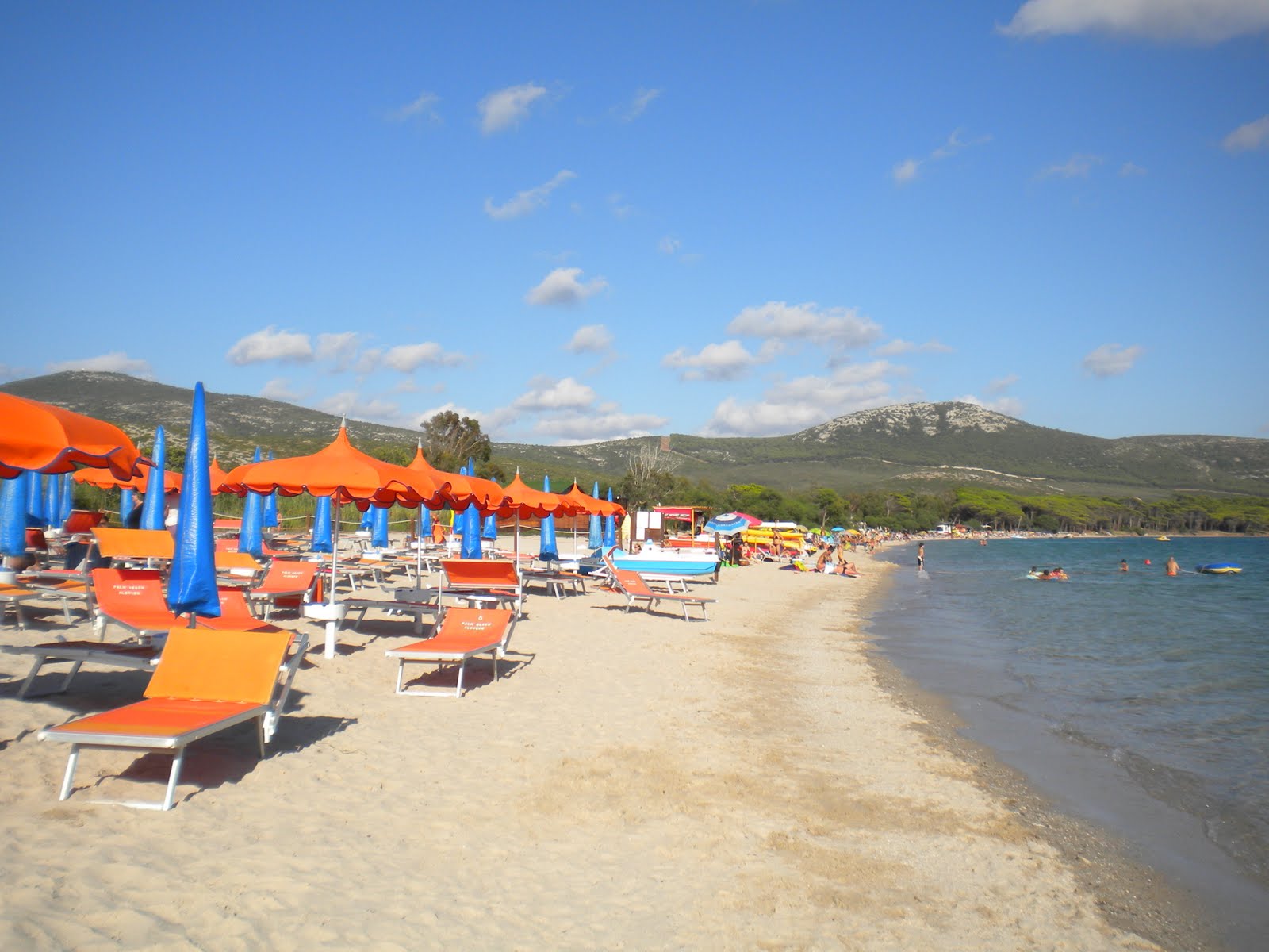 OSTELLO ALGHERO: LA SPIAGGIA DI MUGONI