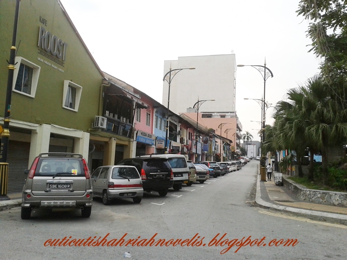 TRAveL And AdVenture Fun VaCations And Best MakaN SAkAN: Kedai Roti ...