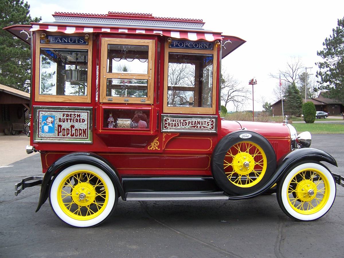 1928 Ford Model A Popcorn Wagon - DailyTurismo