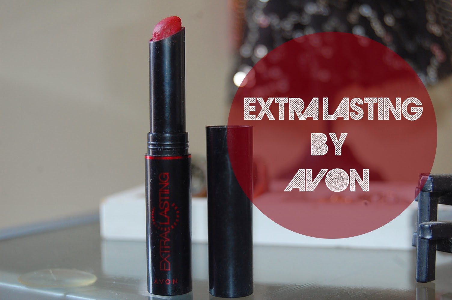 | REVIEW | LAPIZ LABIAL EXTRA LASTING DE AVON - Bombshell Boom