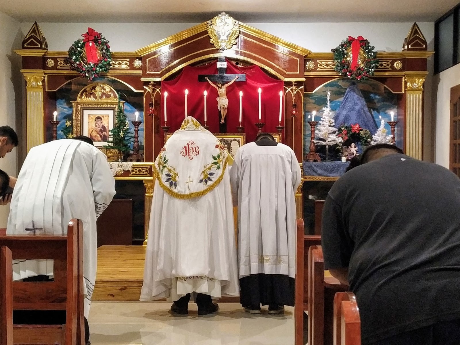 New Liturgical Movement: Epiphany 2020 Photopost (Part 1)
