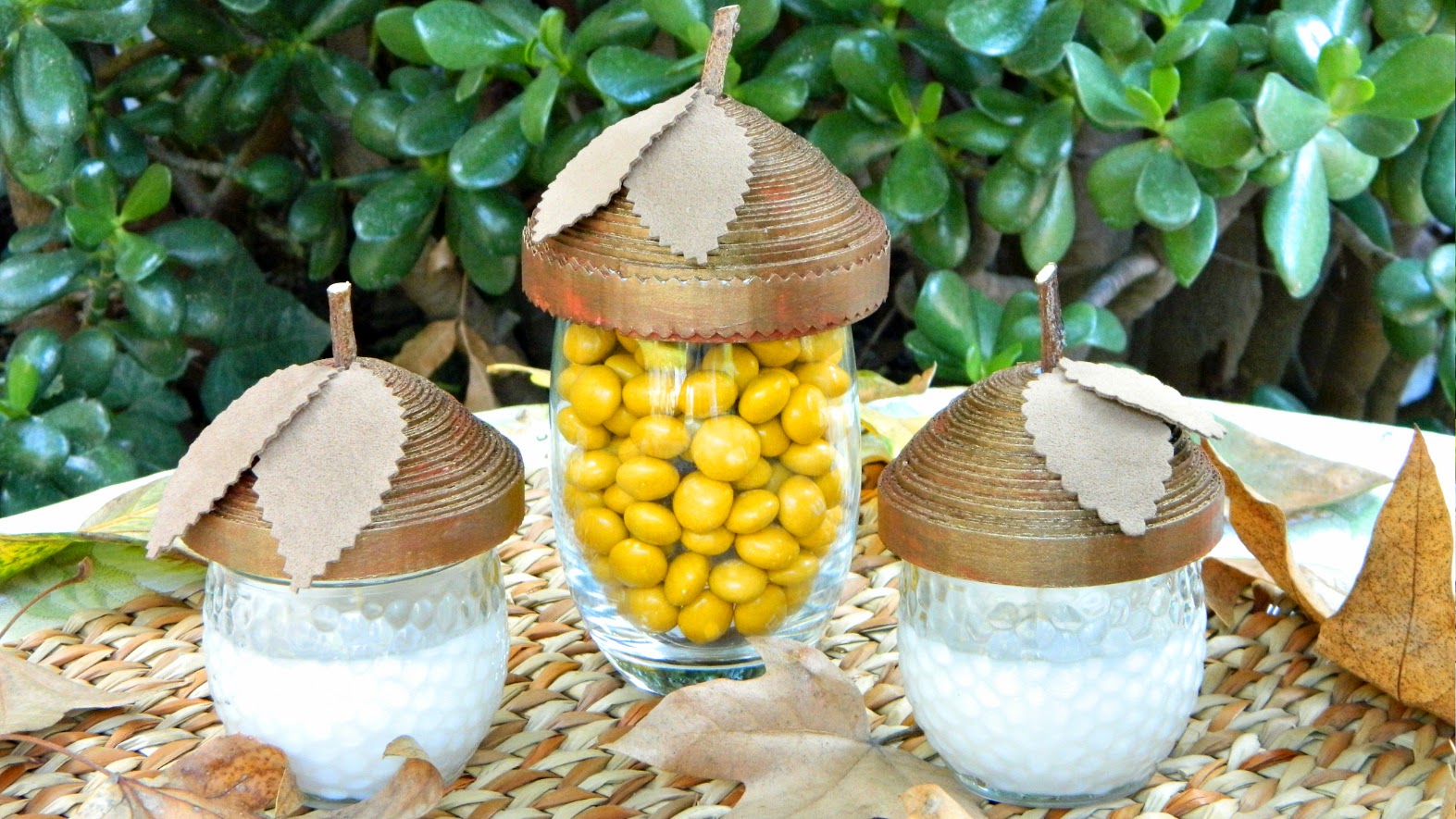 Mark Montano: Acorn Candy Dishes (from recycled cardboard)