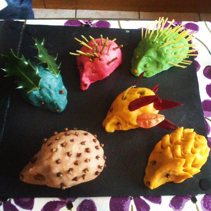 You, Me & The Mindee's: Autumn: Play dough meets nature