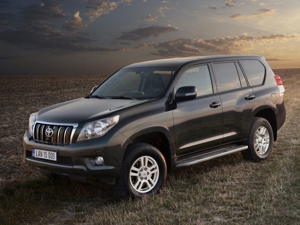 AUTOS A ESCALA: TOYOTA LAND CRUISER PRADO 2011