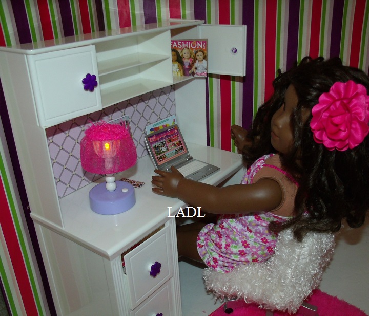 Living A Doll's Life : *Review* My Life As....Desk & Accessories Set