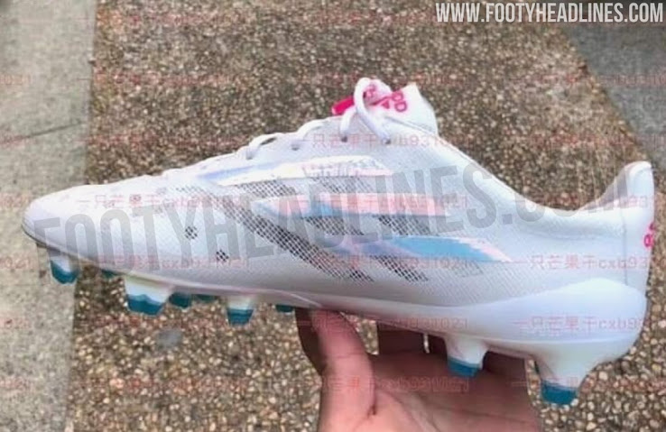 New Pictures: Ultra-Lightweight Adidas Adizero 2019 99g Boots Leaked ...