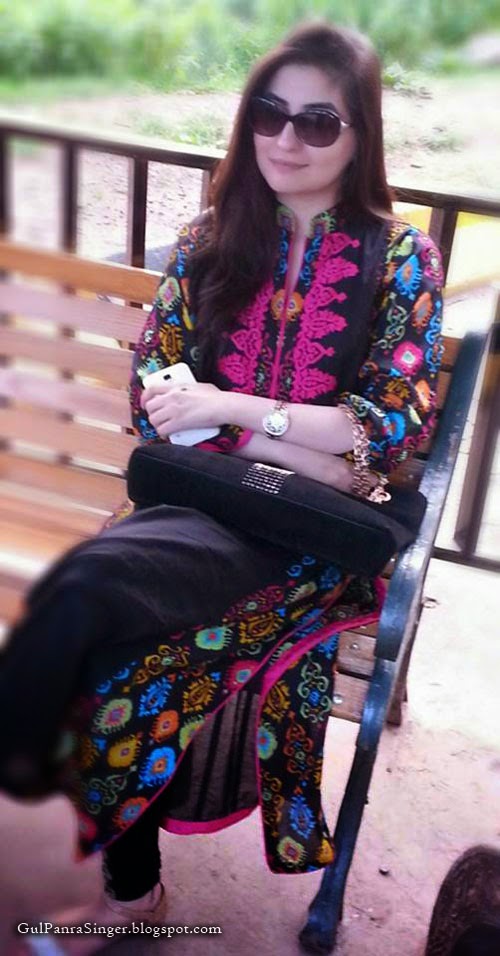 Gul Panra New Photos in Outdoor | Pashto Singer Gul Panra Official Blog