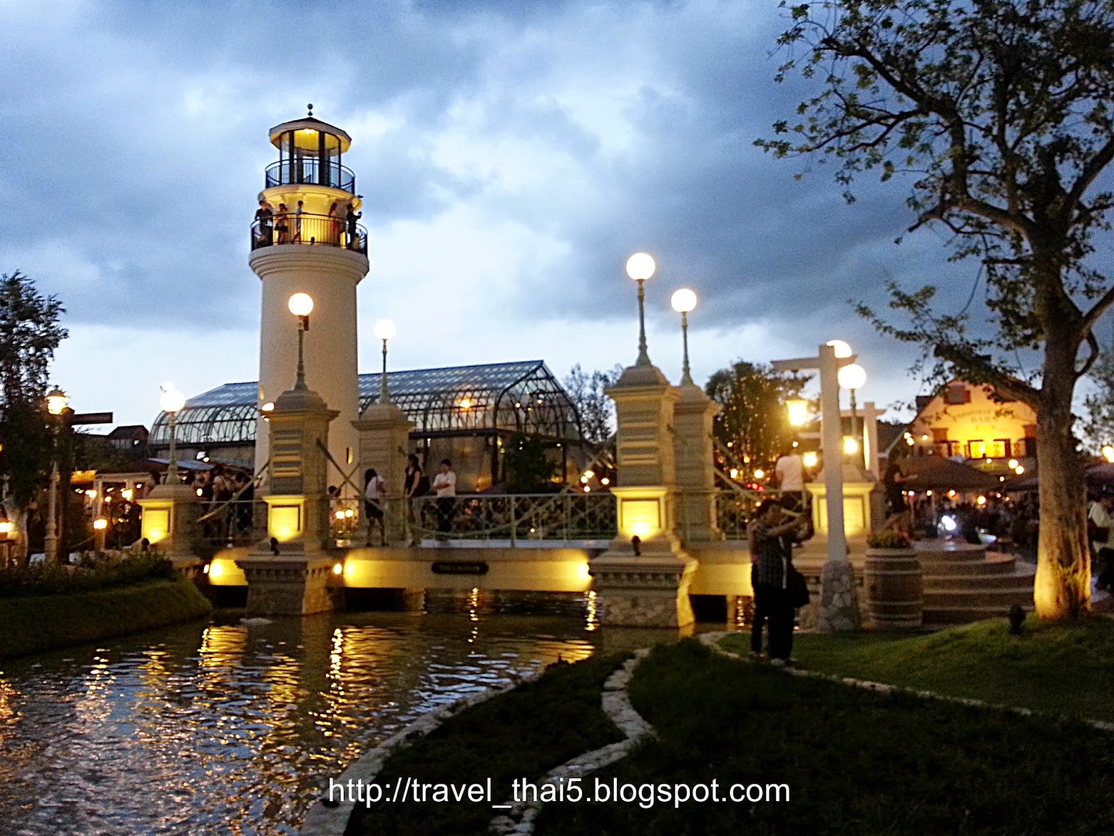 Travel Food Chill Chill: CHOCOLATE VILLE