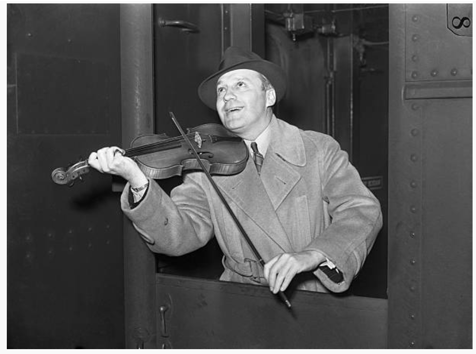 Tralfaz: Bring Back Vaudeville