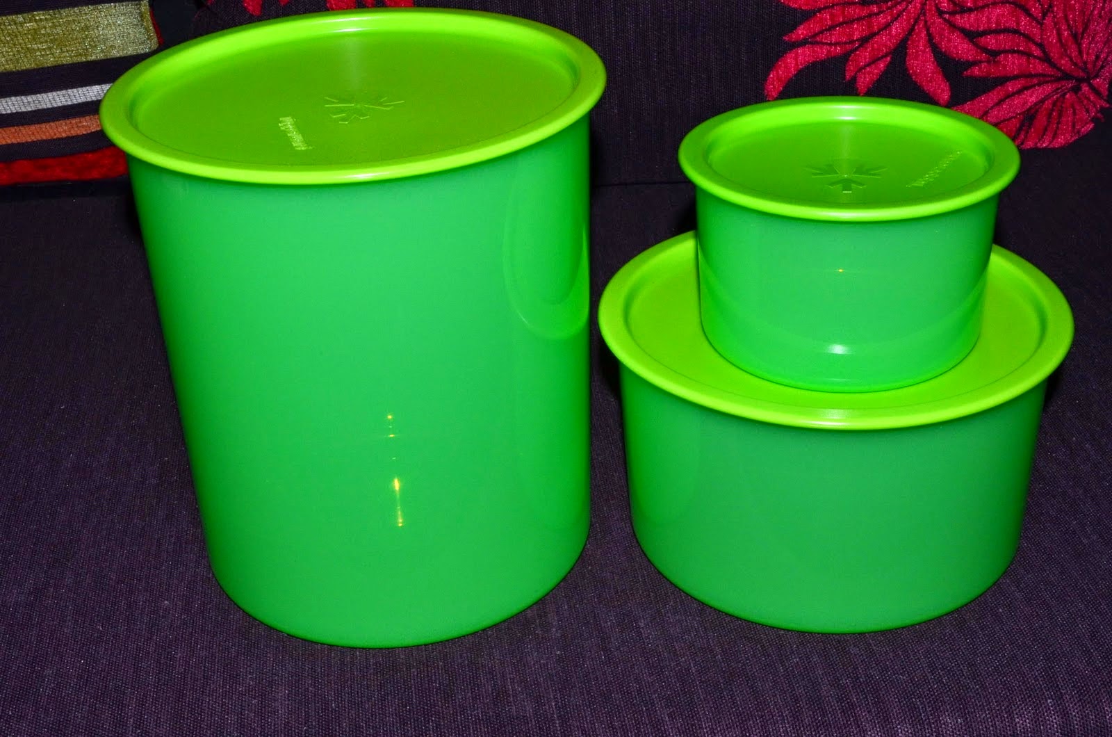 One Touch Topper ~ TupperWare