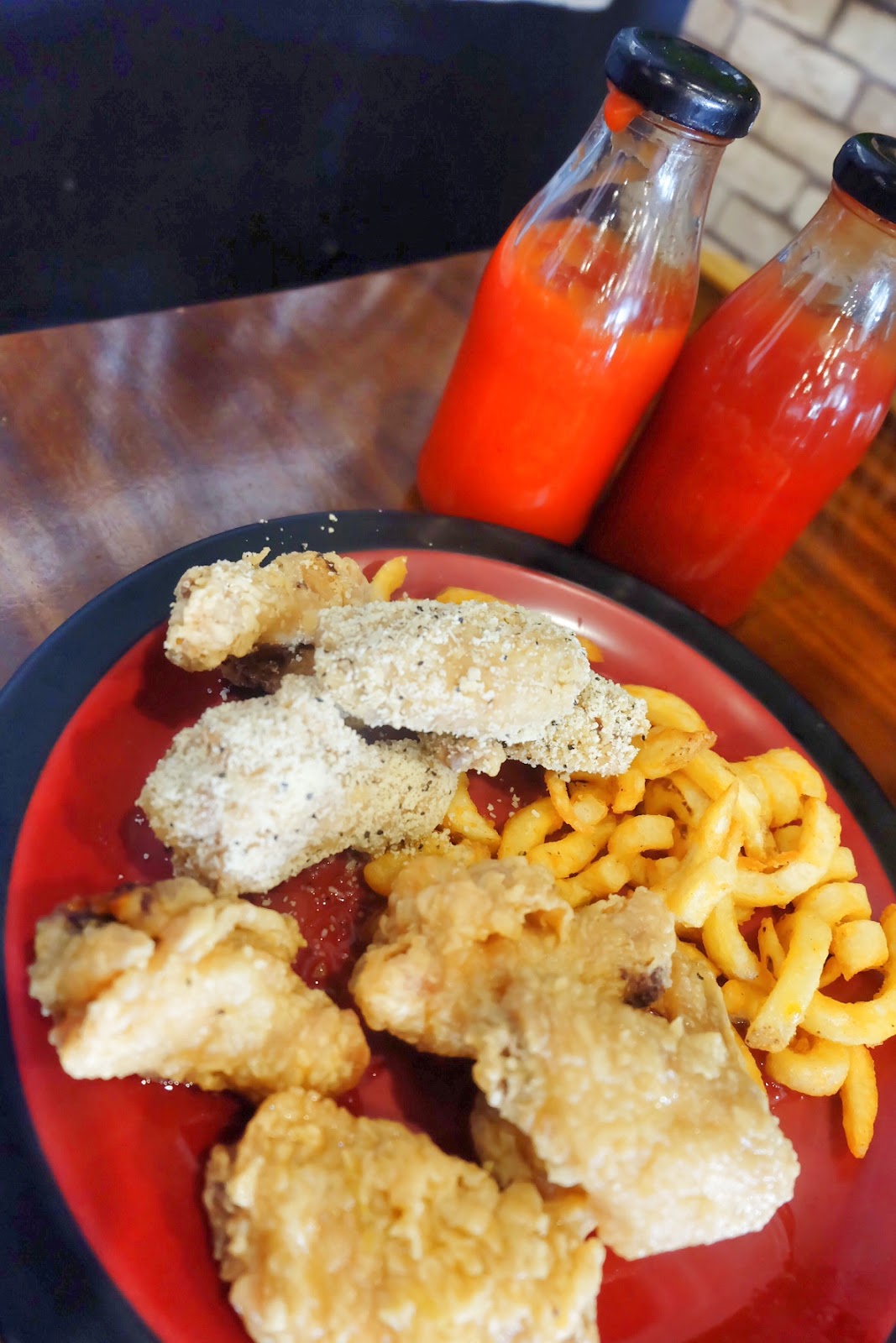 EVASIAURORA: wingz o wingz . kuliner bandung