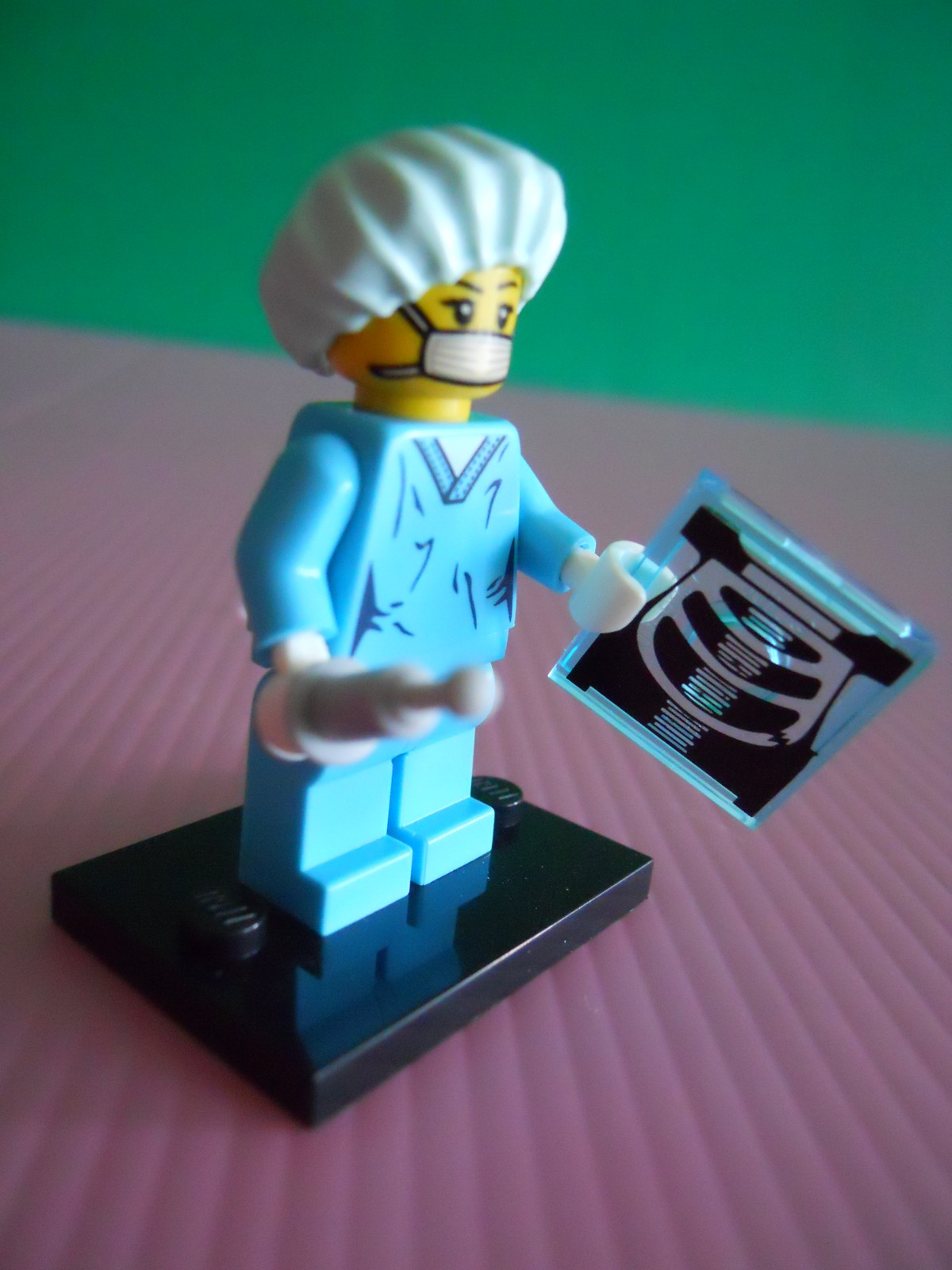 Dexters Diecasts (DexDC): LEGO Minifigures Series 6 ~ SURGEON