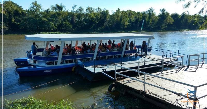 Passeio de balsa pelo rio onde foi encontrada a imagem de Nossa Senhora ...