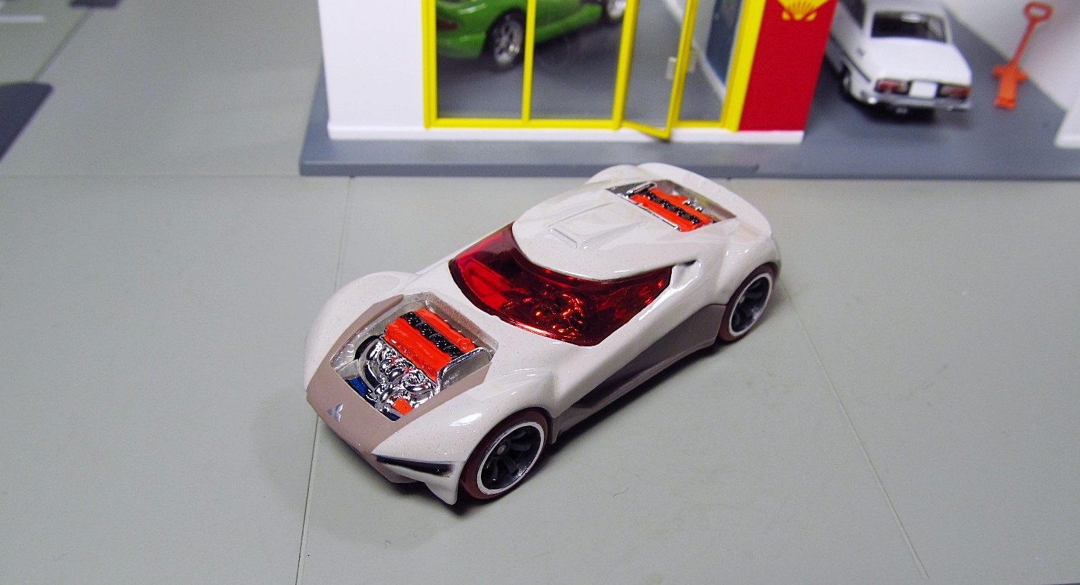 Hot Wheels Designers Challenge: Mitsubishi Double Shotz