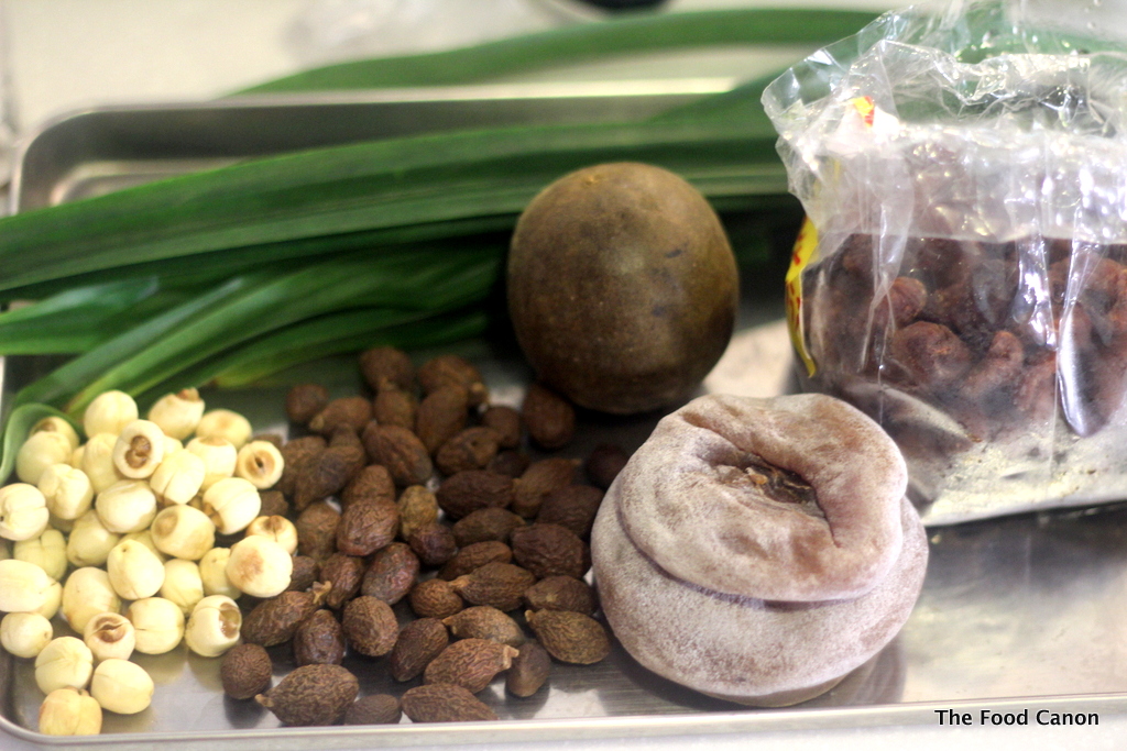 Lin Chee Kang or Cheng Tng (Lotus Seed Dessert Drink) - The Food Canon
